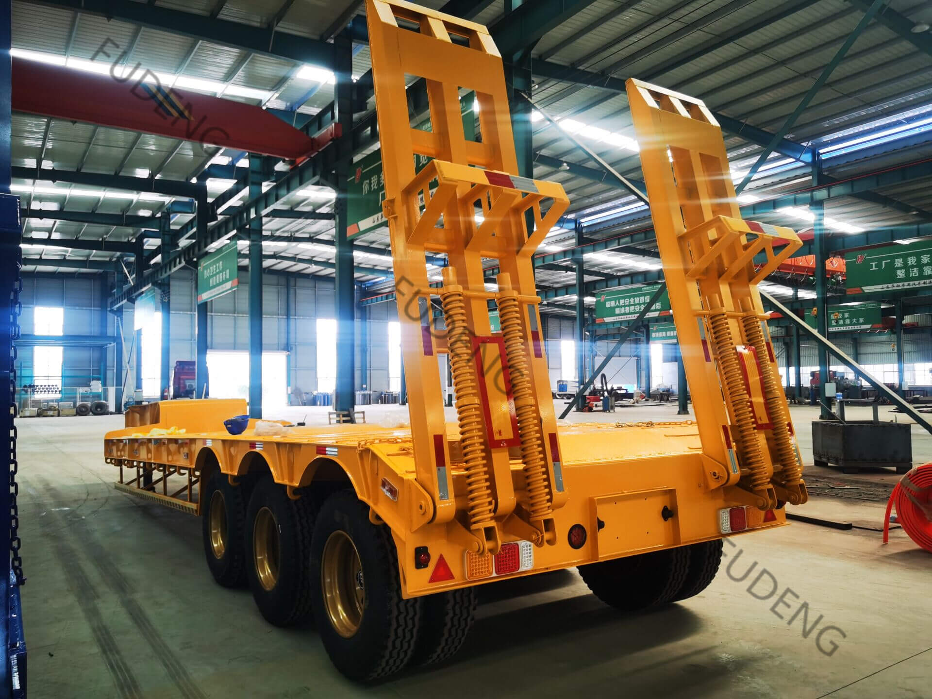 Tri Axle 70 Ton Lowboy Semi Trailer For Heavy Equipment Delivery - Buy ...