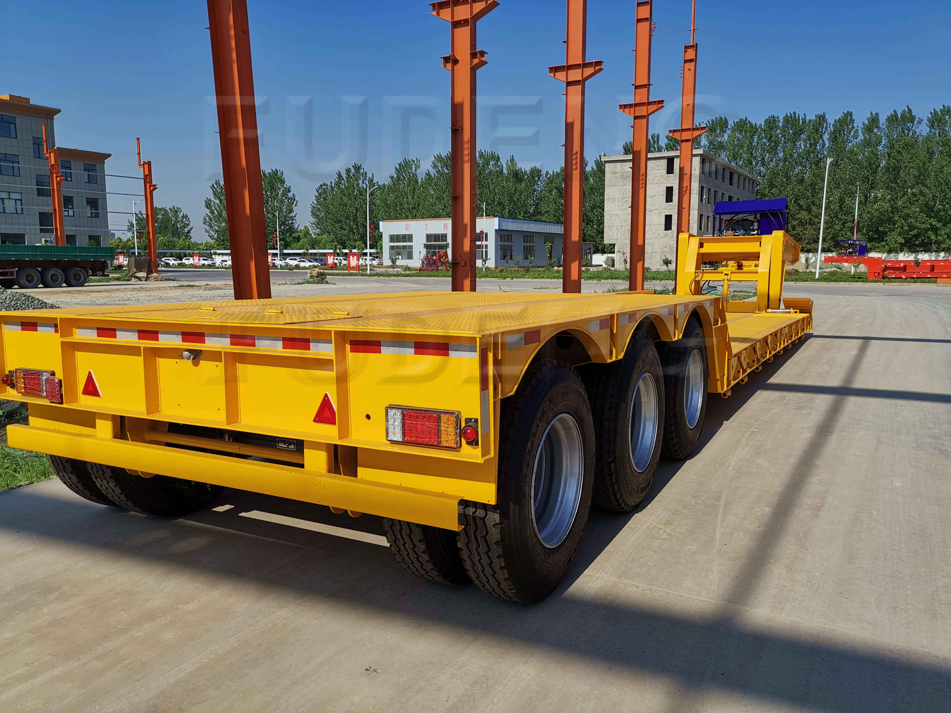 Front Loading 100 Ton Lowboy Trailer - Buy Front loading trailer, 100 ...